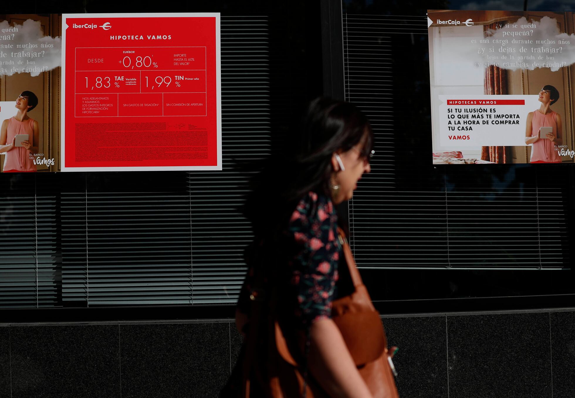 El euríbor cierra julio rozando el y encarece la hipoteca media en más de euros Economía