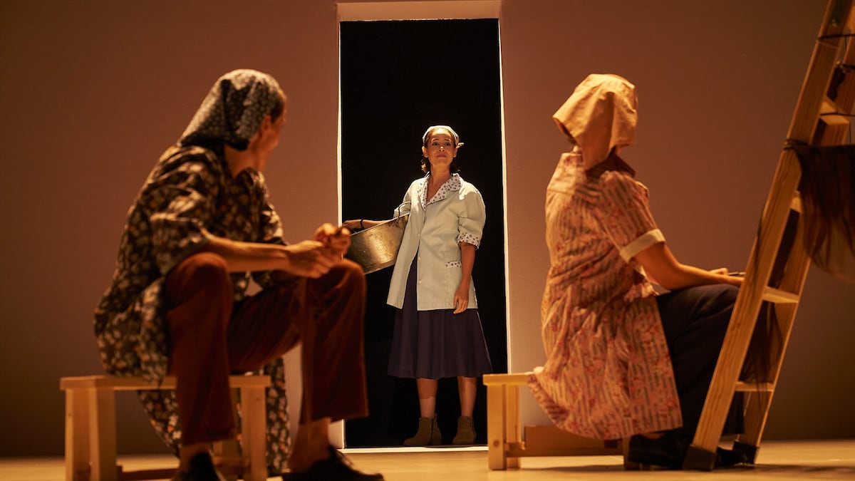 La Trena Teatro Goya Para todas las Smitas del mundo Noticias de Cataluña EL PAÍS