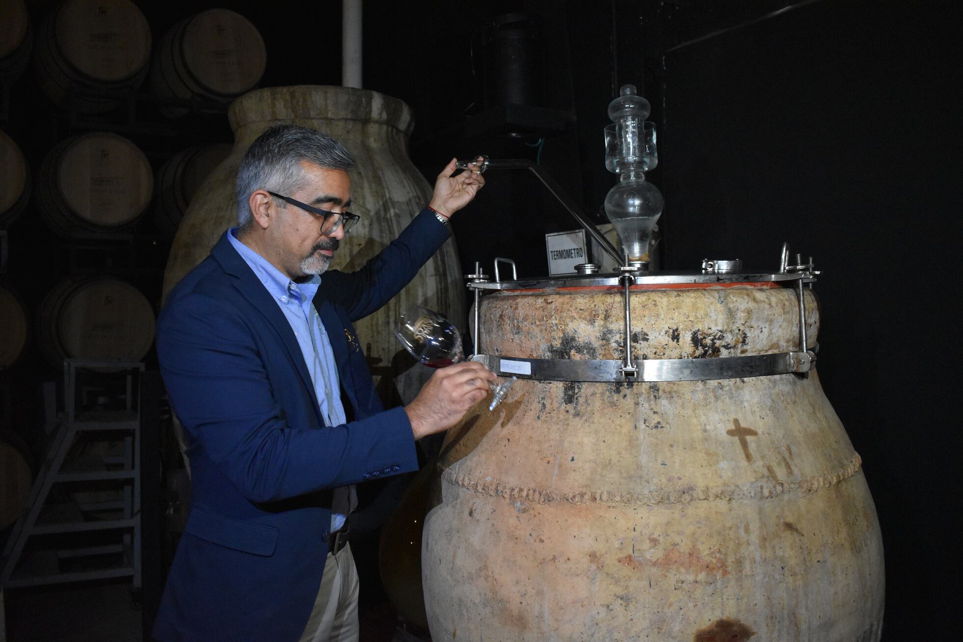 El vino rebaja su elitismo para conquistar a nuevos consumidores | EL ...