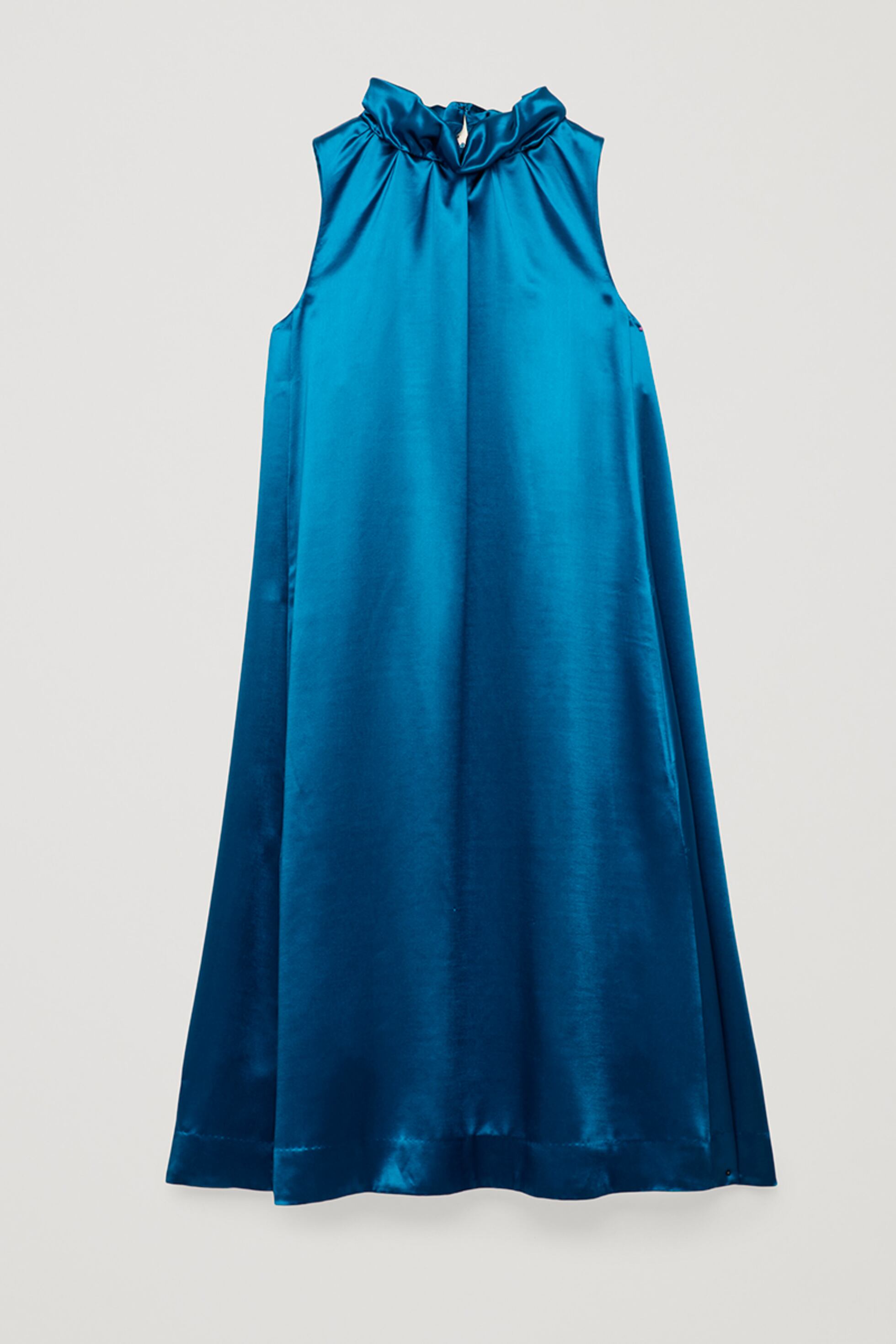 De Isabel II a Kate Middleton: el azul favorito de los ‘royals’ viene ...