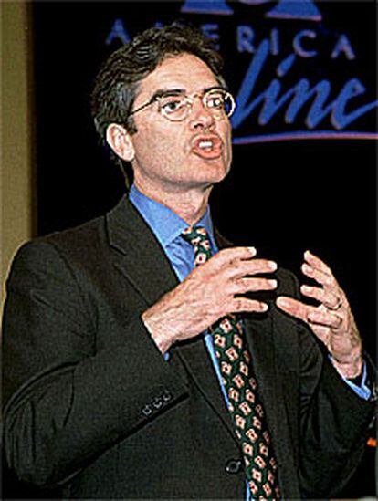 Robert Pittman, dimisionario gerente de operaciones de AOL Time Warner ...