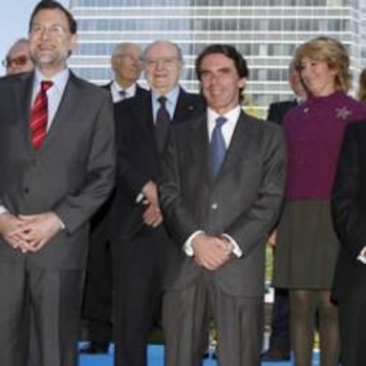 Aznar reúne hoy a su primer Gobierno en apoyo a Mayor Oreja para las ...