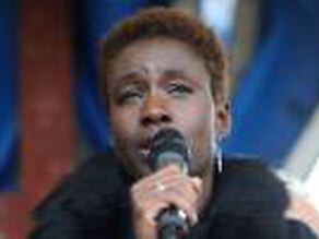 ‘Charlie Hebdo’ denuncia el alto coste de la libertad de prensa ...