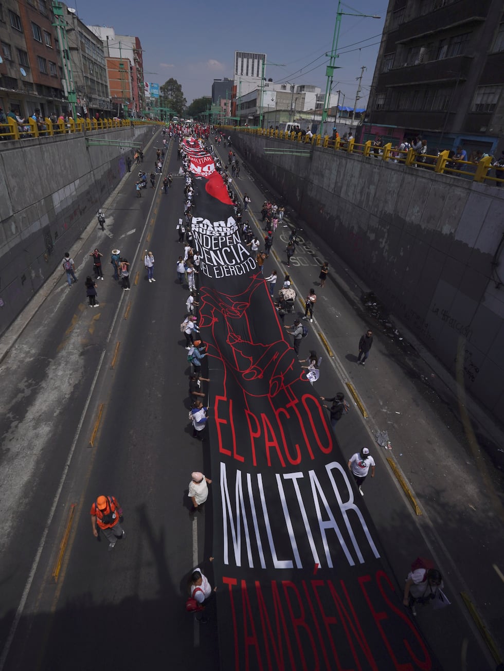 La Marcha En Memoria De La Masacre Del 2 De Octubre De 1968 En Ciudad
