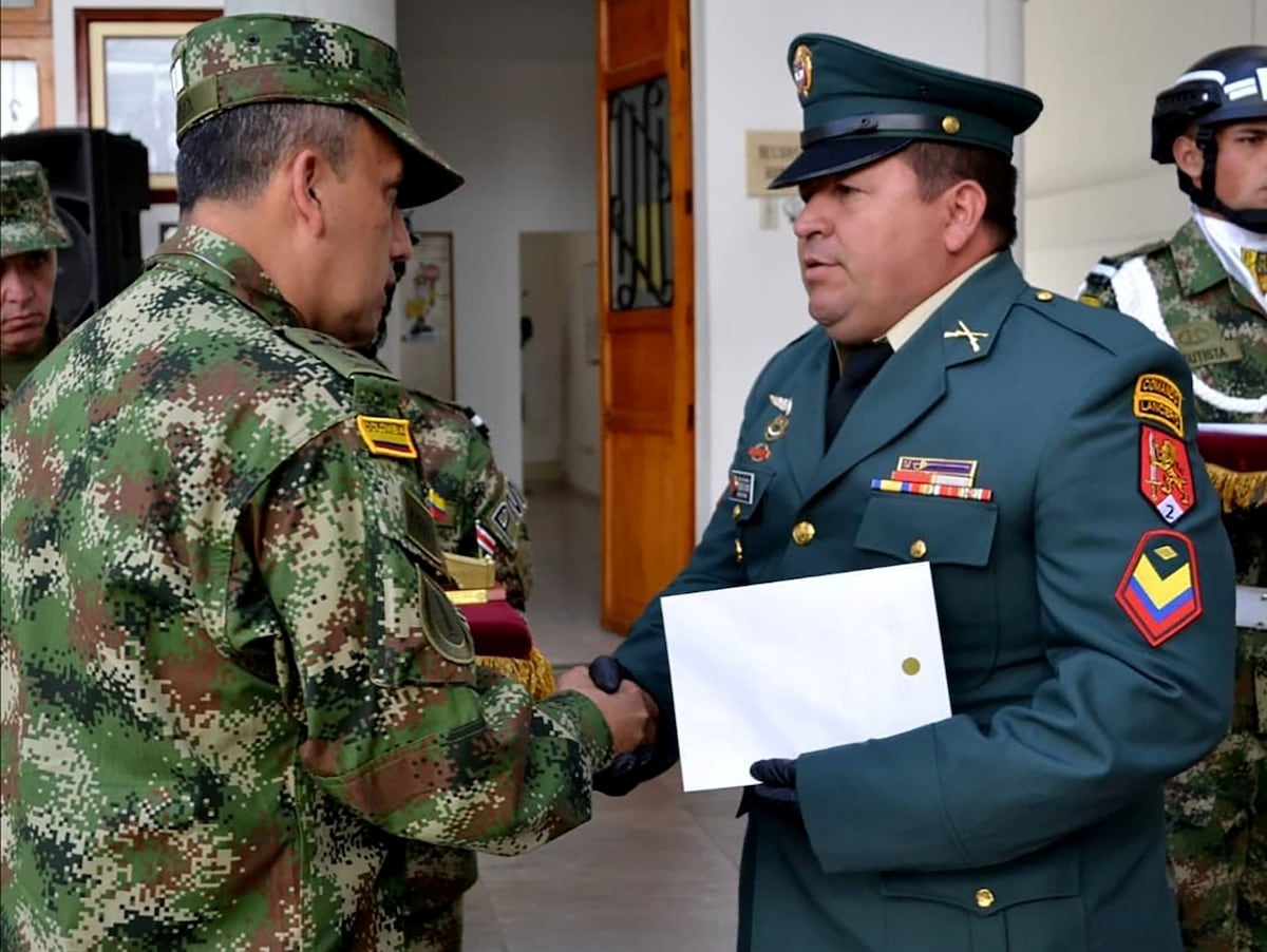 Duberney Capador: de “militar honorable” en Colombia a reclutador de ...