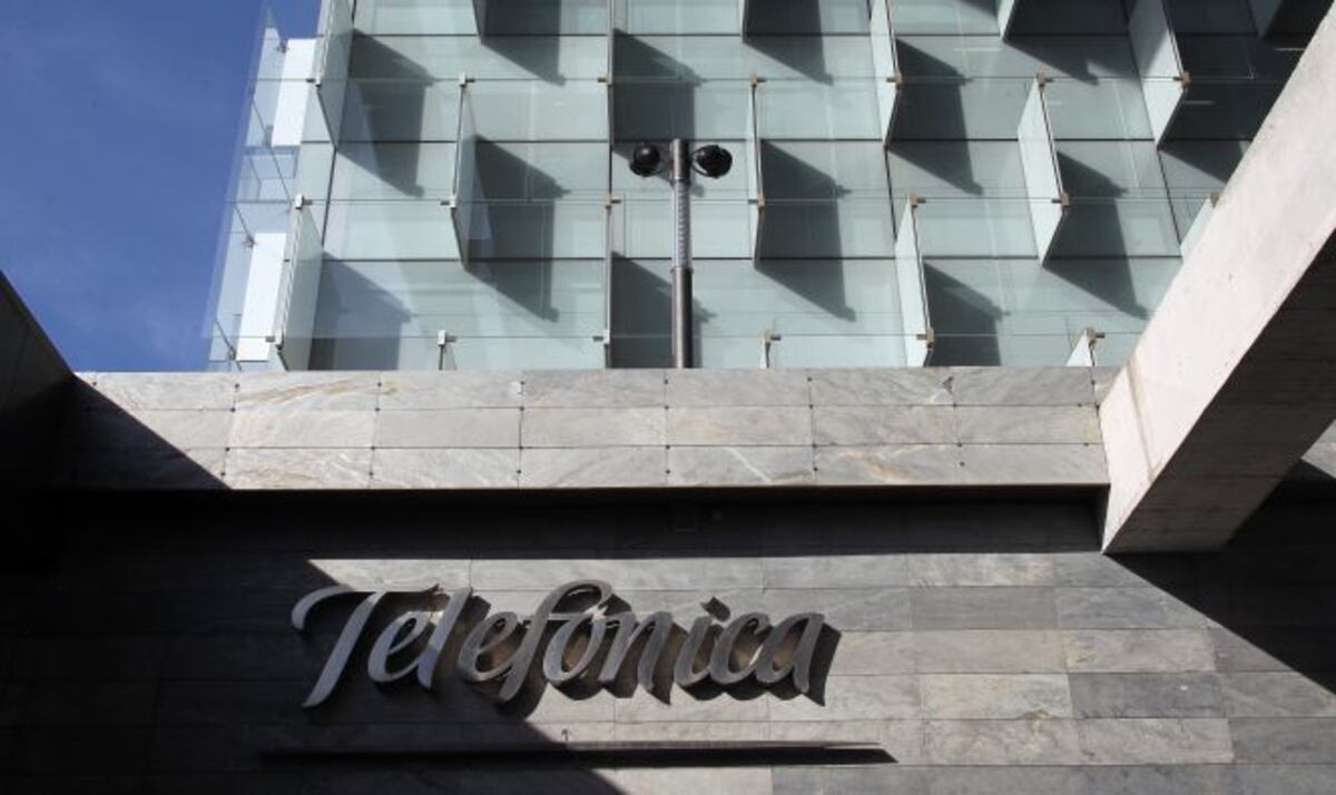 Telefónica aprovecha el tirón en Bolsa de los rivales de Telxius para ...