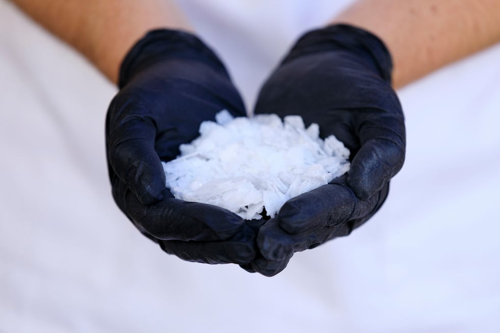 Viaje al corazón del oro blanco en el Valle Salado de Añana, en Álava ...