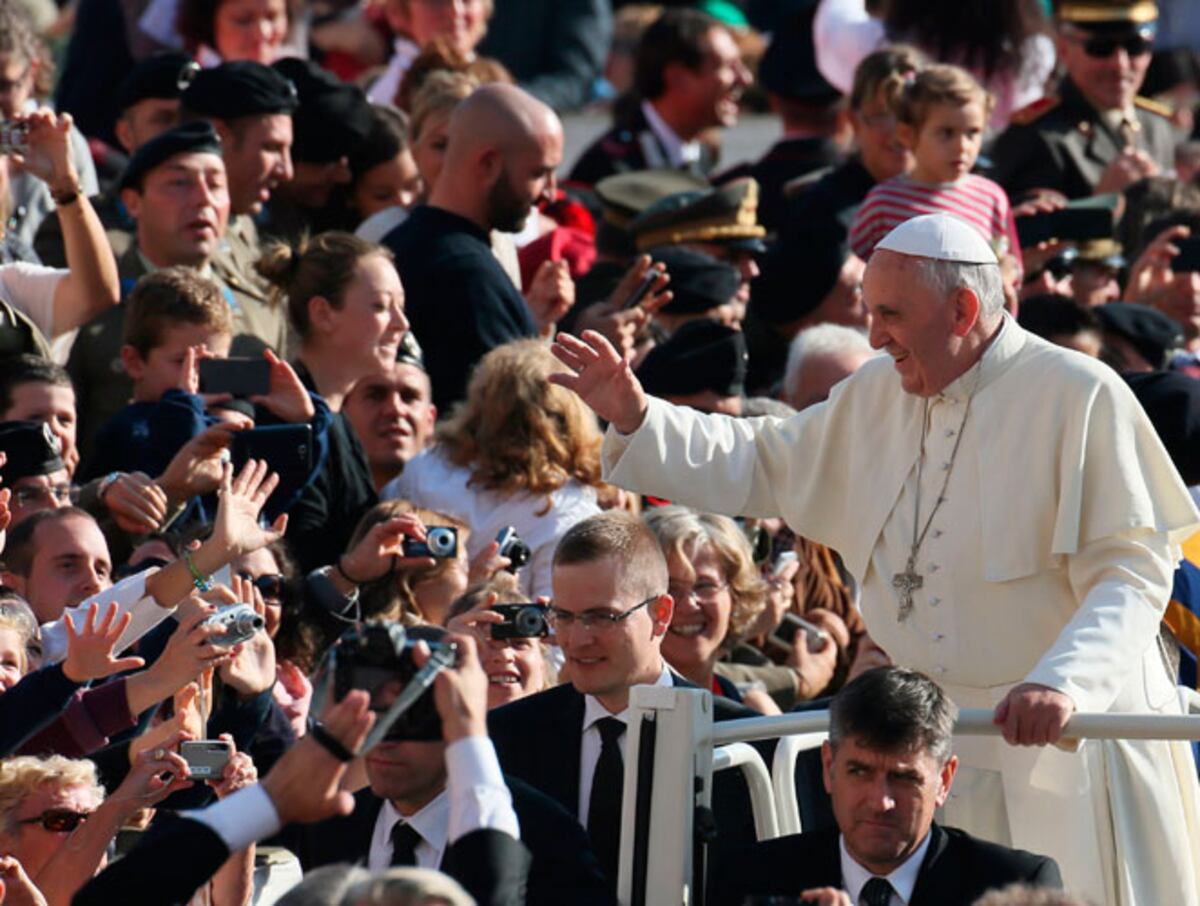 ‘Habemus’ nuevo icono pop: el Papa | S Moda: Revista de moda, belleza ...