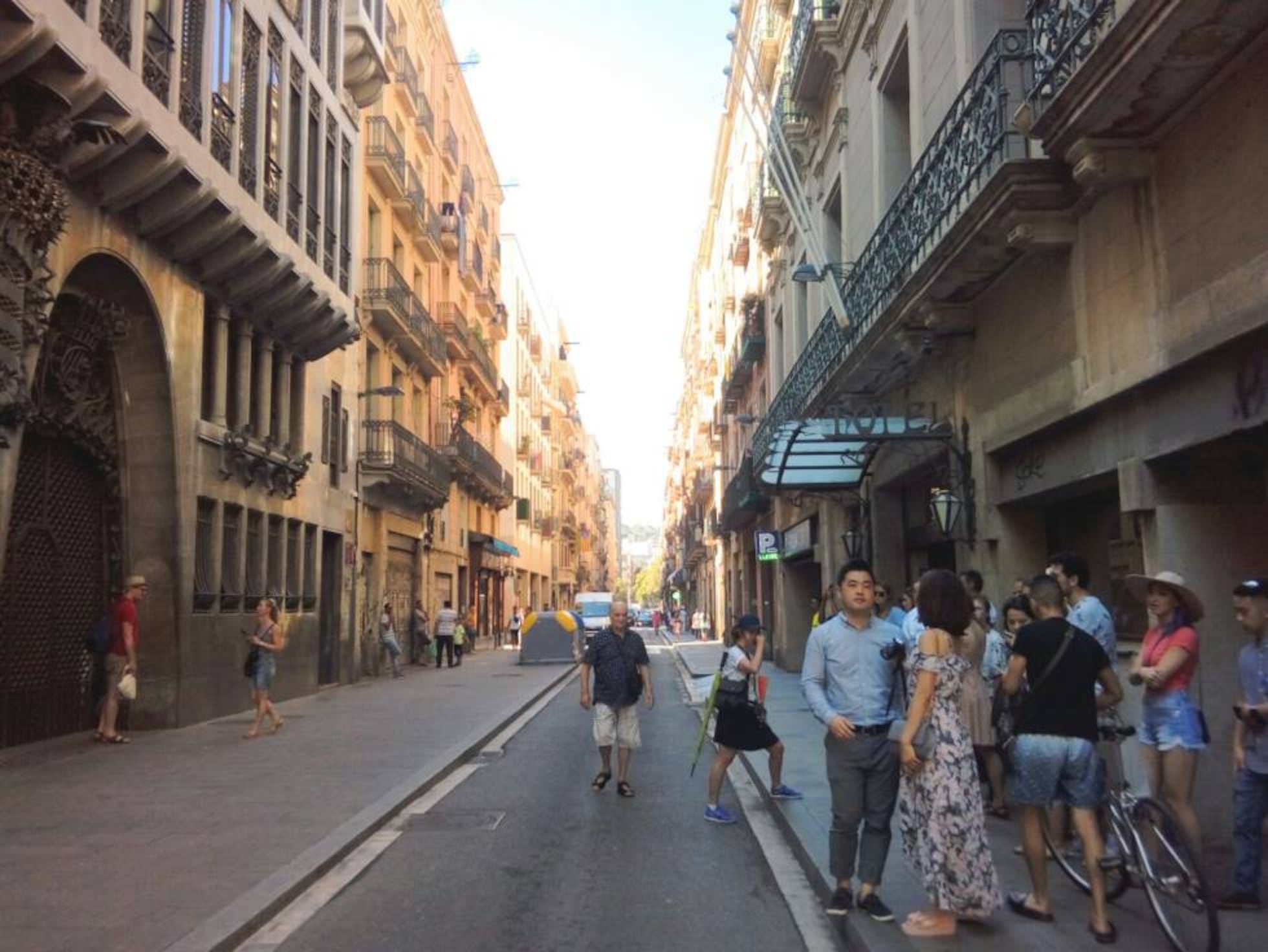 El Raval barcelonés, un barrio global | Seres Urbanos | Planeta Futuro ...