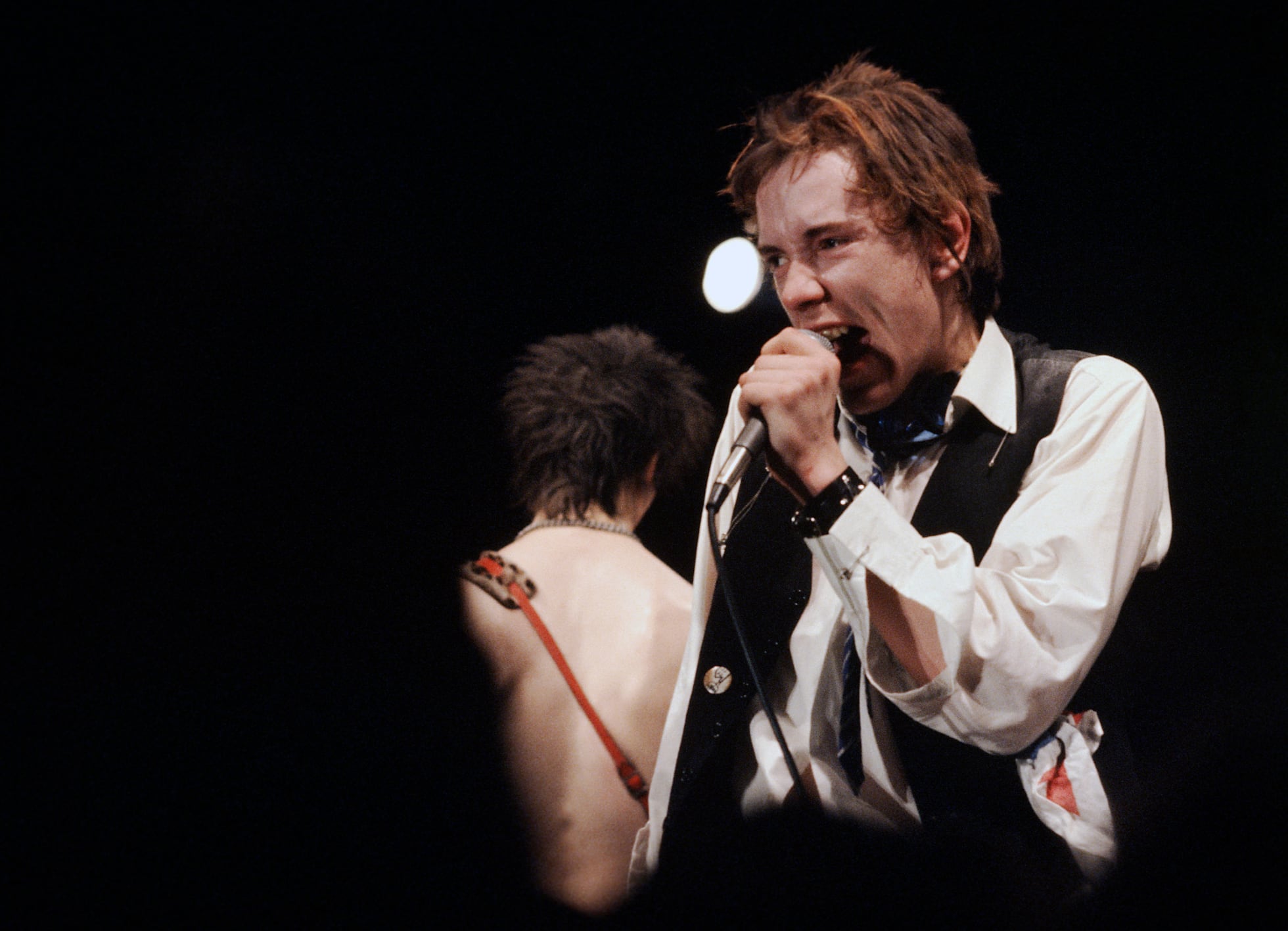 Steve Jones Y Los Sex Pistols De La Clandestinidad A Disney El PaÍs