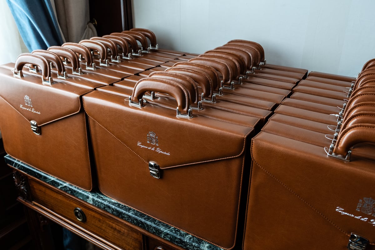 PP: Sus señorías no tienen prisa por recoger su maletín de diputado | Elecciones generales ...