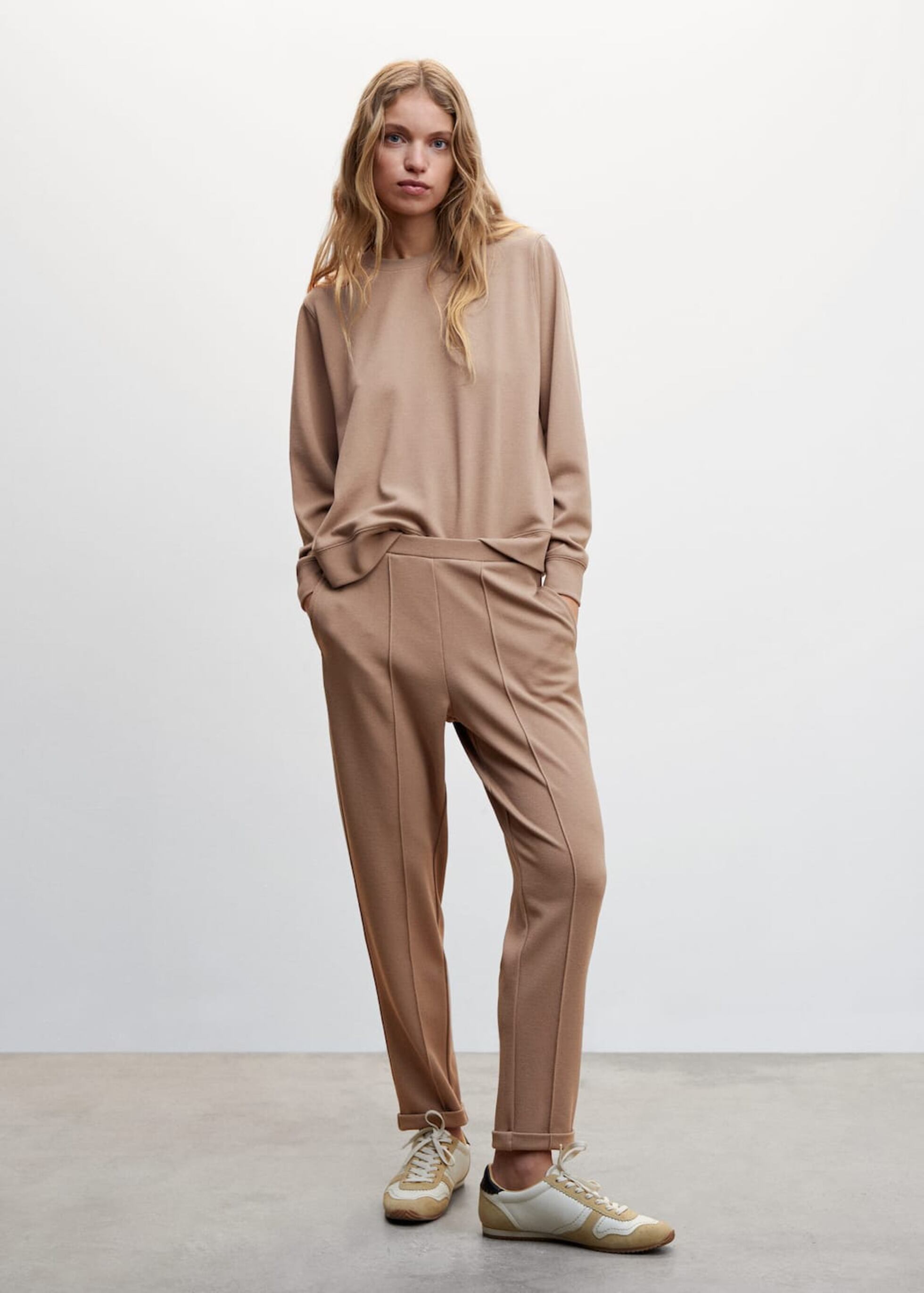 Pantalones De Chándal Muy Cómodos Que También Puedes Llevar A La