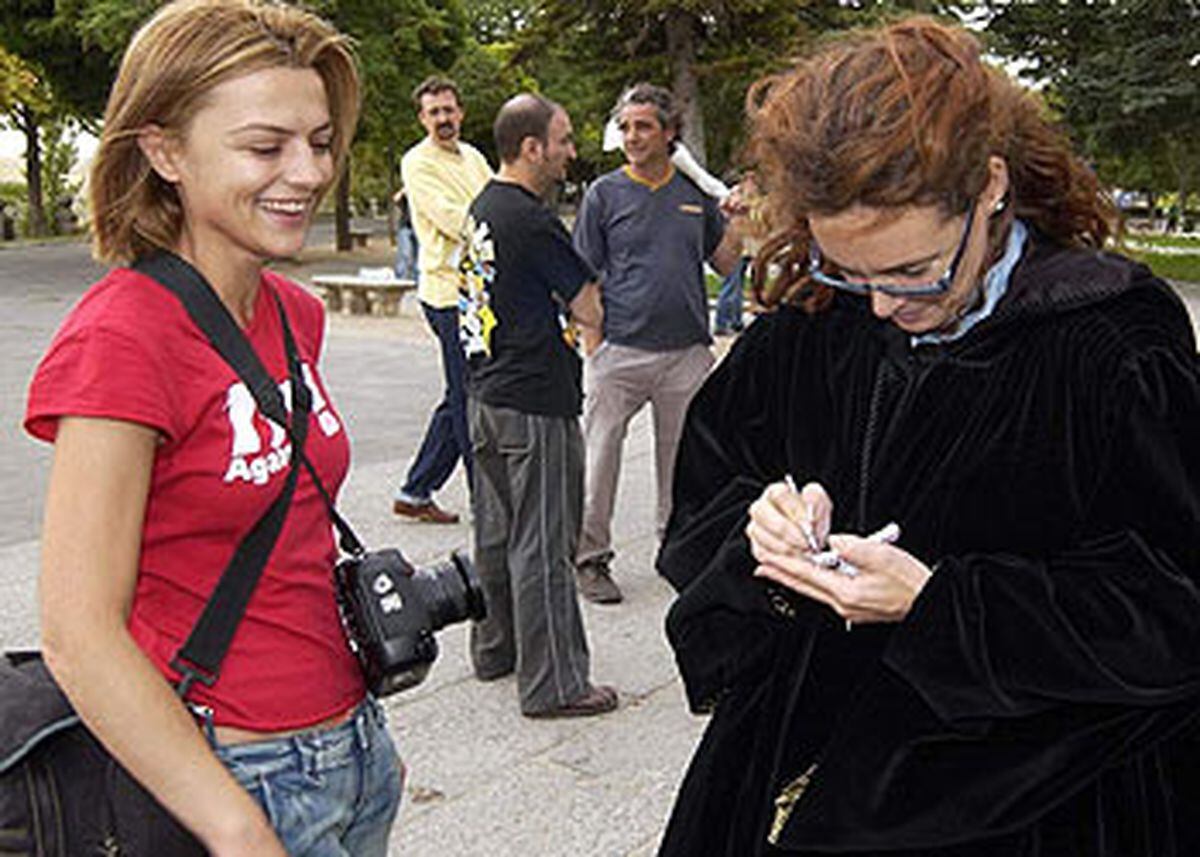 Silvia Marsó y la fotógrafa Rosa Blanco | Agenda | EL PAÍS