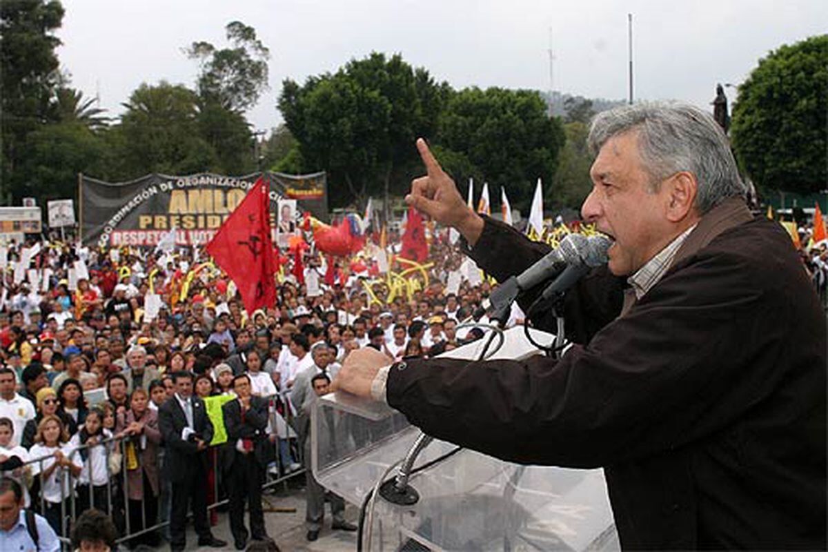 Andrés Manuel López Obrador, durante el mitin un Iztapalapa ...