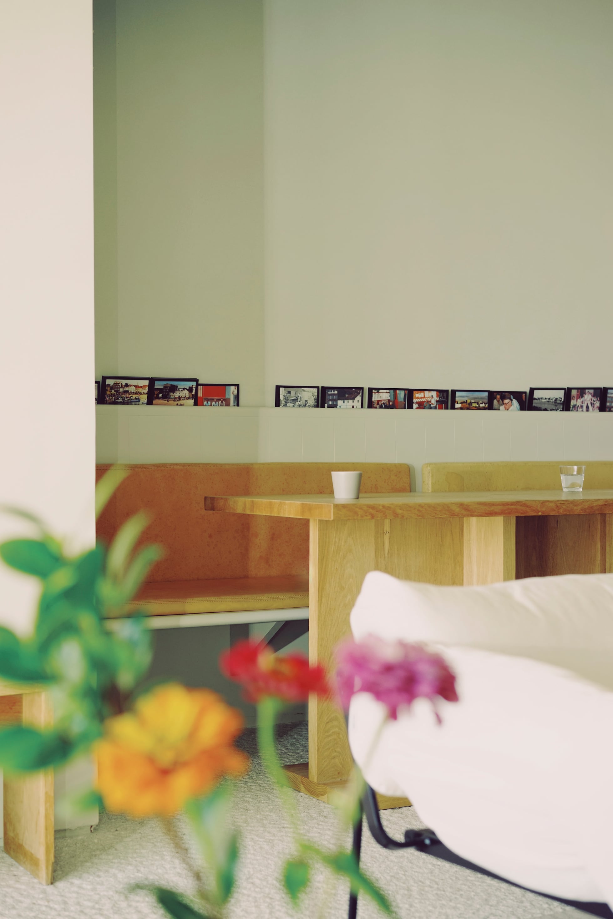 La casa gallega de Gabriel Chipperfield y Laura de Gunzburg, un hogar ...