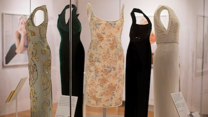 30 looks que construyeron el mito de Lady Di | Fotos | S Moda: Revista ...