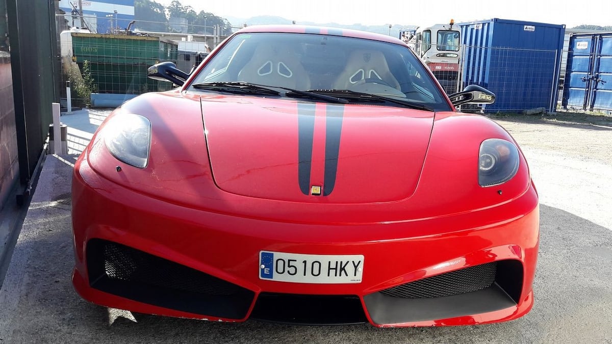 Ferrari pierde en Galicia: tunear un Ford Cougar para que parezca un ...