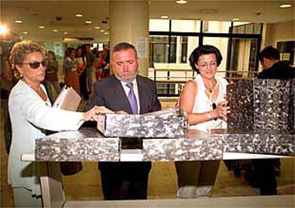 La familia del general Galindo solicita el indulto con 100.000 firmas ...