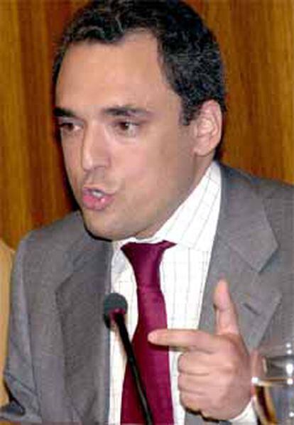 Simancas ofrece al PP un pacto de mínimos para reactivar la comisión de ...