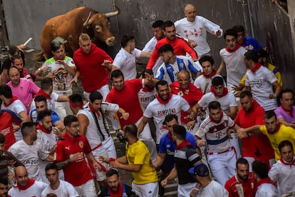 El tercer encierro de San Fermín 2023, en imágenes | Fotos | Cultura ...