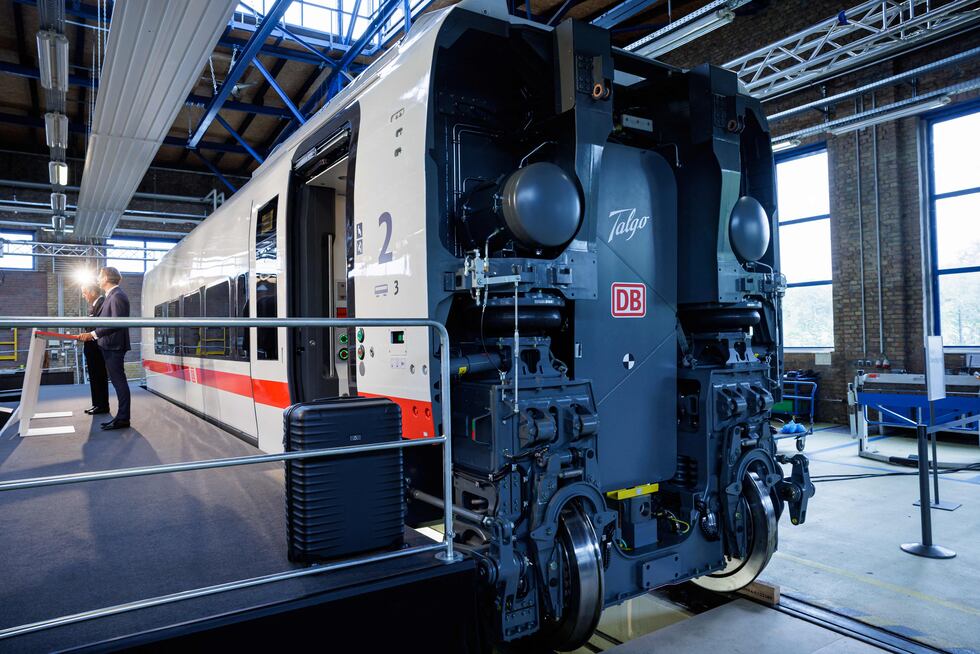Talgo se cuela en la Renfe alemana | Economía | EL PAÍS