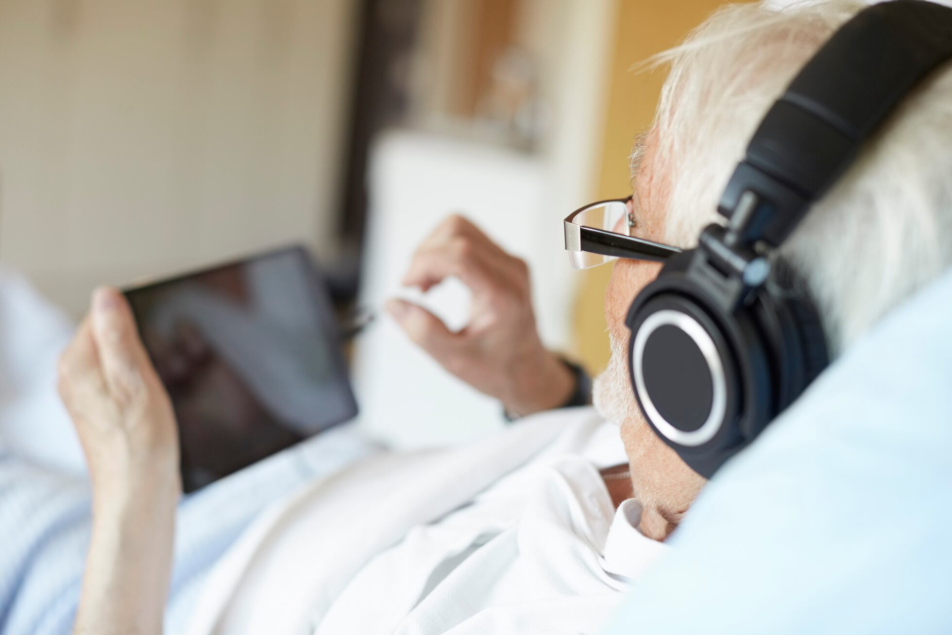 Sordera: La pérdida de audición, una epidemia silenciosa | Salud y ...