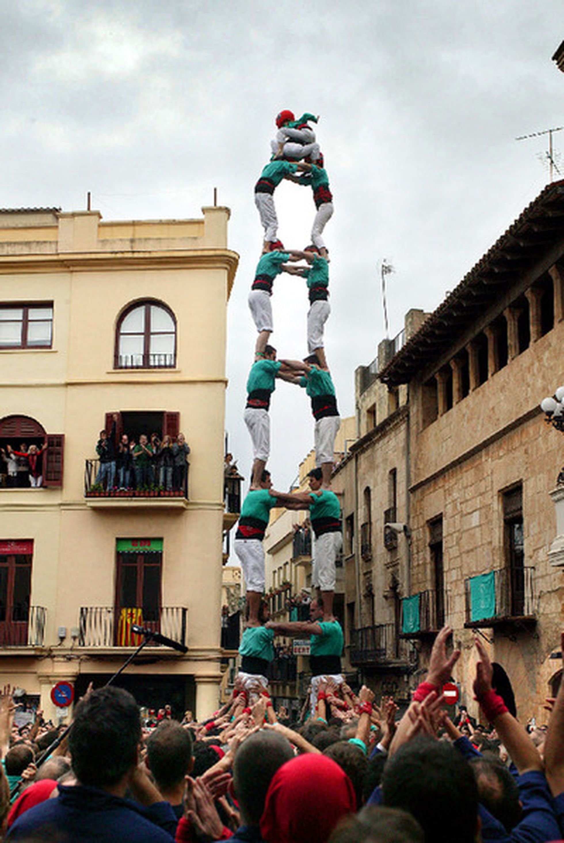 Los 'castells' ya son Patrimonio de la Humanidad | Noticias de Cataluña ...