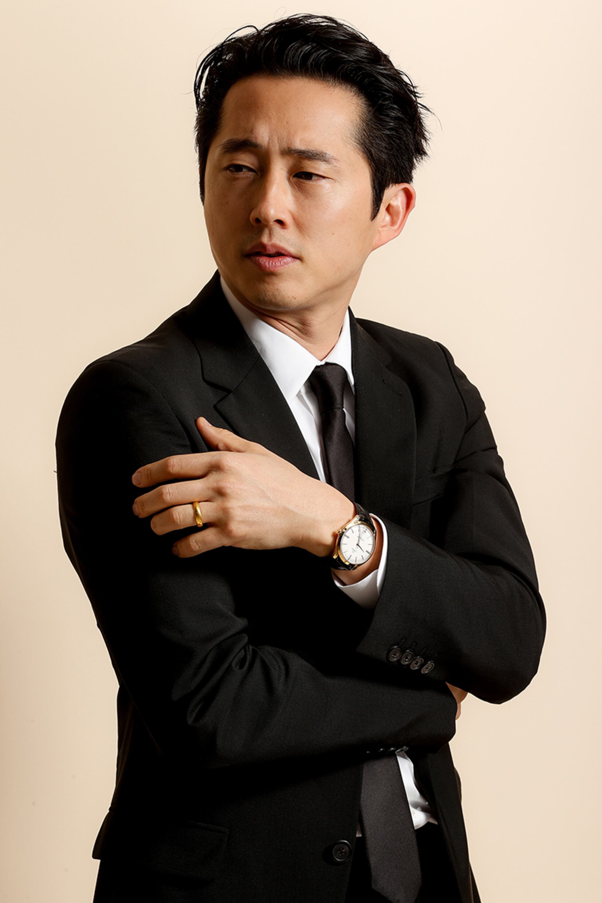 Del increíble Schiaparelli de Emma Corrin al esmoquin de Amanda ...