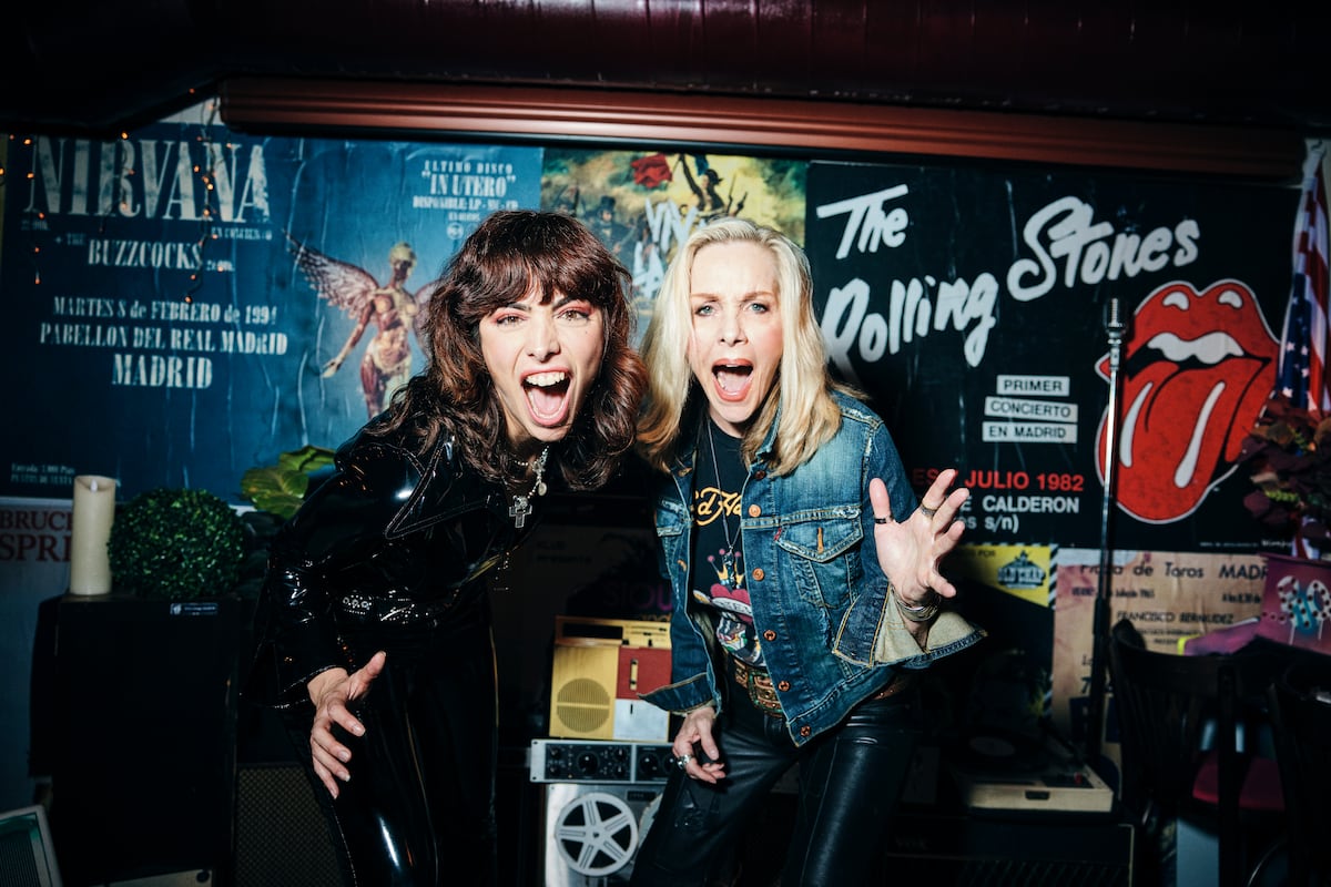 Nat Simons y Cherie Currie: dos gatas del rock con siete vidas | EL ...