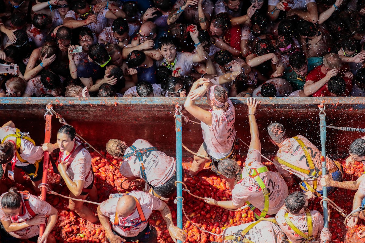 La Tomatina de Buñol 2022, en imágenes | Fotos | Noticias de la ...