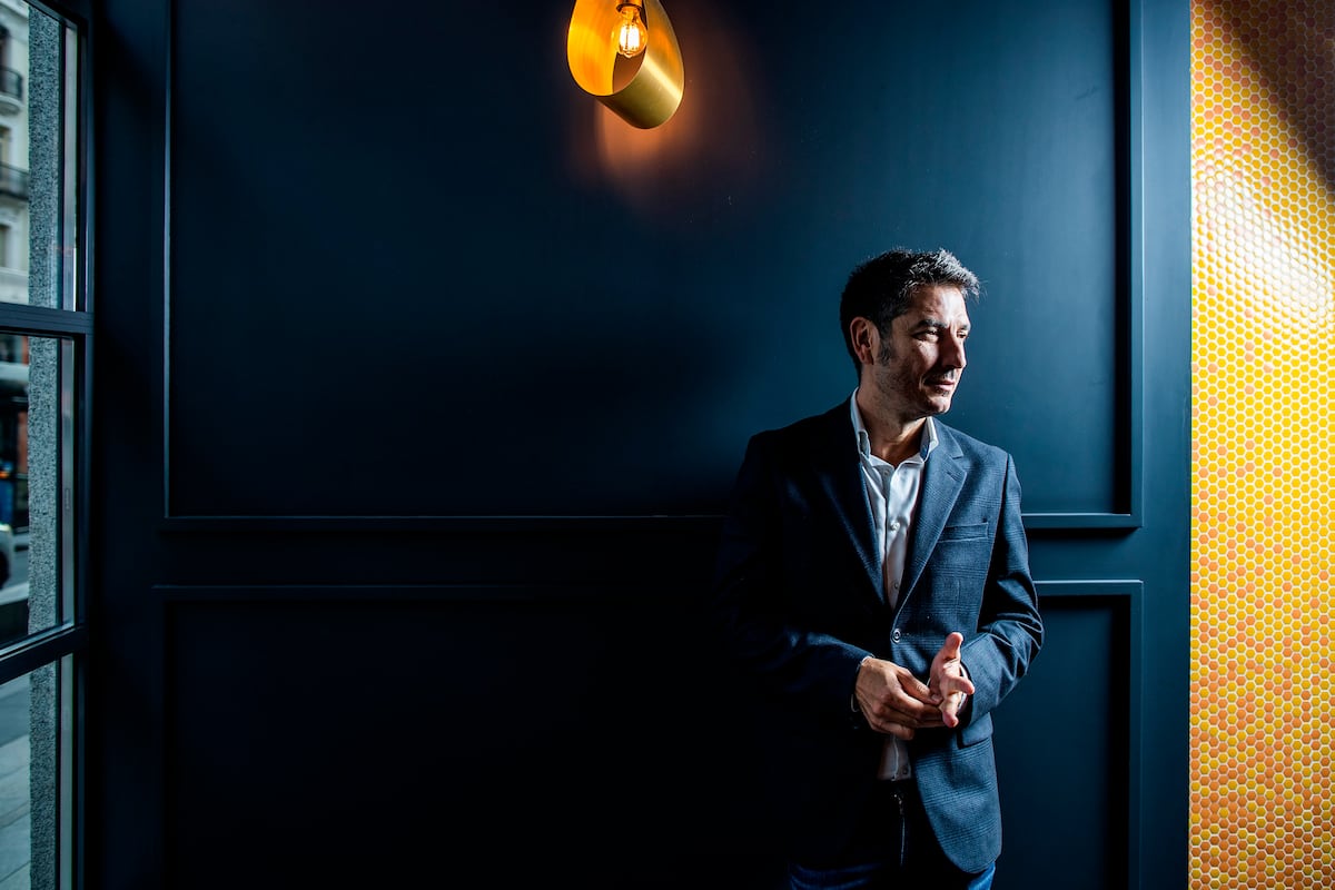 Carlos del Amor: “Intento que la gente mire la tele aunque sea para ...