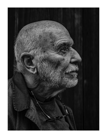 Peter Knapp, el artista que trasladó a las modelos del set al campo y ...