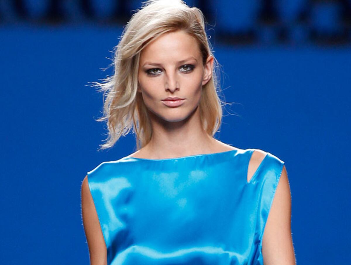 Roberto Torretta abre MBFWM con una gran explosión de color | Fotos ...