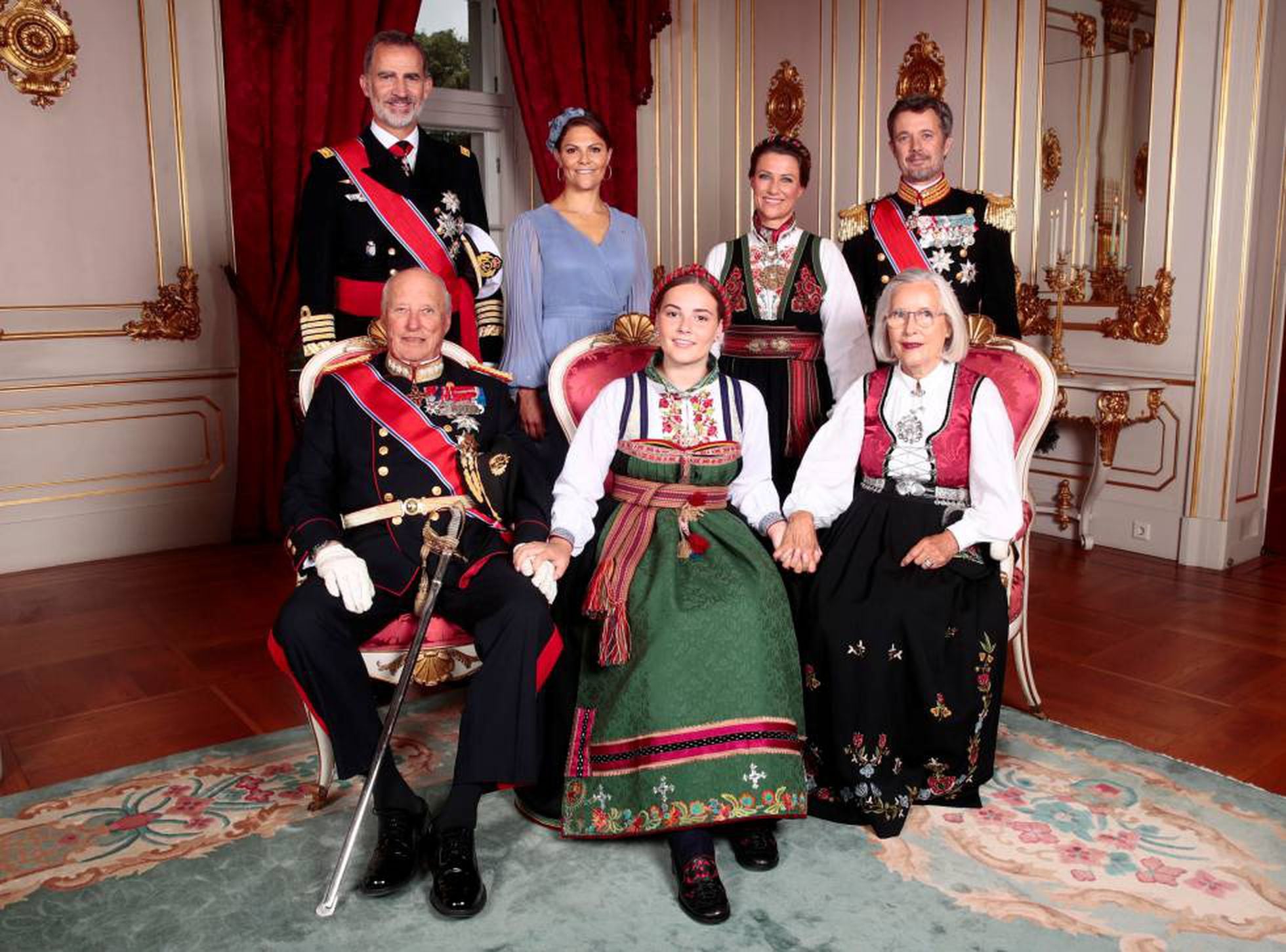 La princesa Ingrid Alexandra de Noruega recibe su confirmación ante el ...
