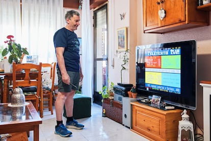 Enganchados al teletexto: quiénes son los dos millones de españoles que ...