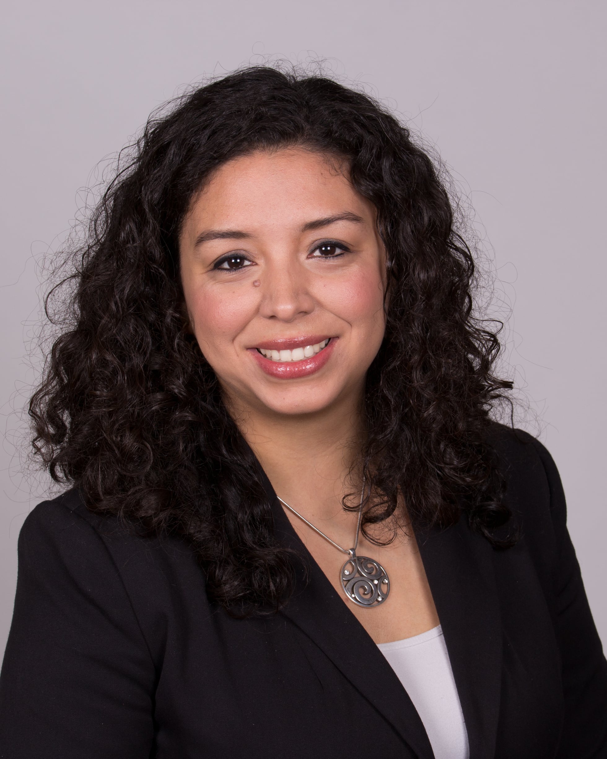 De aquí y de allá: un éxito no convencional lleno de orgullo y ...