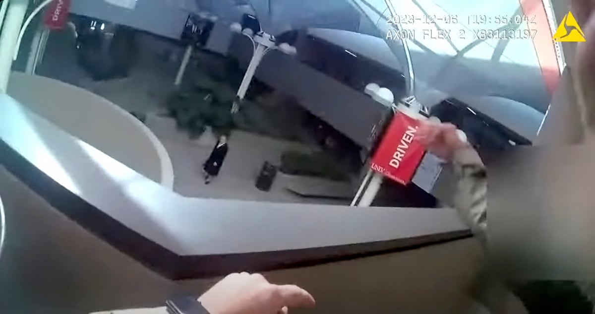 Nevada shooting cops mistook the shooter for a civilian and ordered him ...