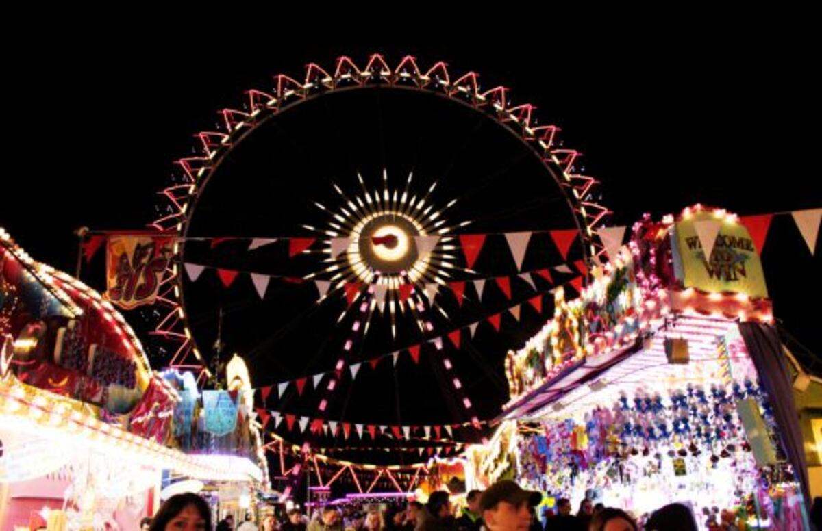 Salchichas y cerveza en el Volkfest de Núremberg | El Viajero | EL PAÍS