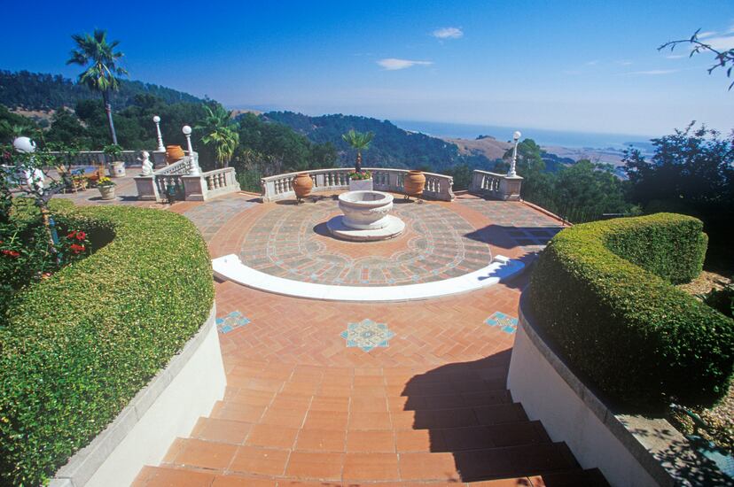 Del palacio rosa de Jayne Mansfield al delirante castillo Hearst: paseo ...