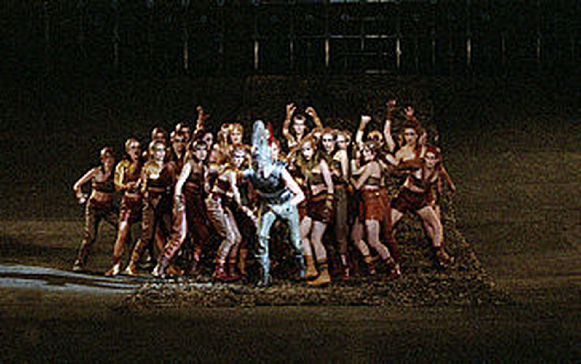 Las guerreras amazonas vuelven a hollar la tierra griega conjuradas por ...