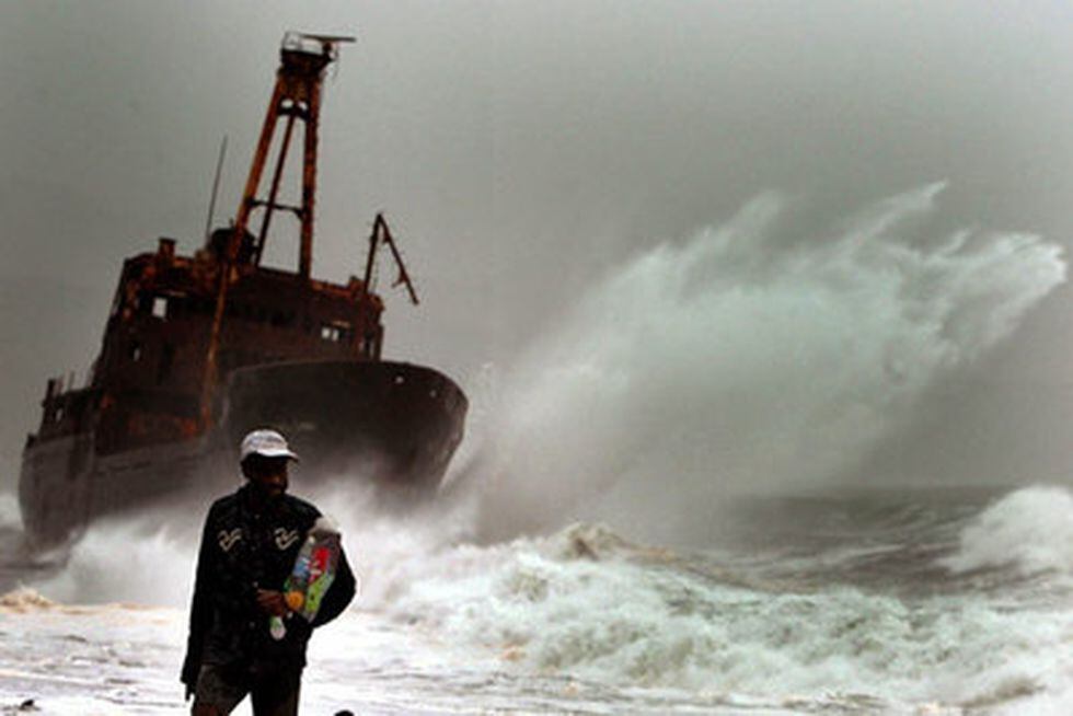 El huracán 'Emily' deja al menos cuatro muertos a su paso por Jamaica ...