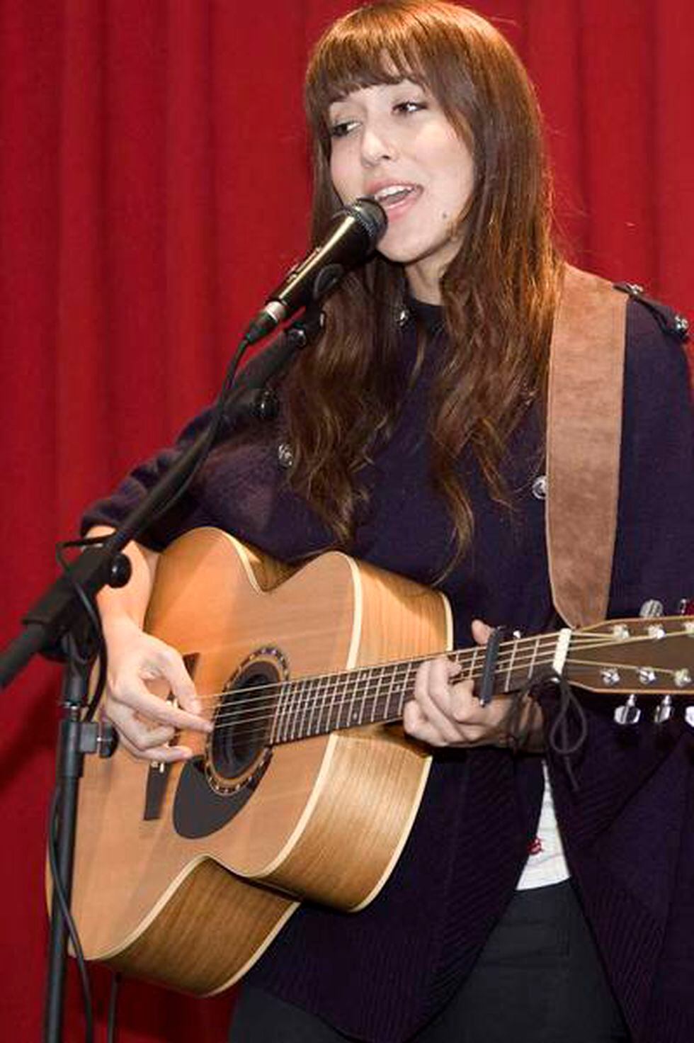 Anni B. Sweet, estrella de la Red, inicia gira en Málaga | Andalucía ...