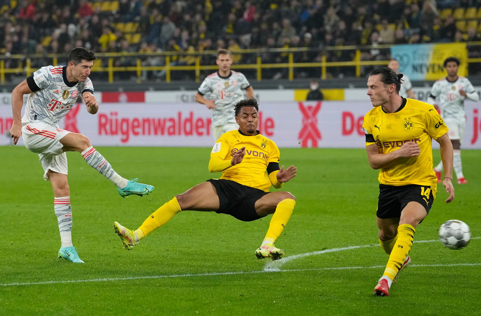 Bundesliga: Lewandowski homenajea al ‘Torpedo’ en la Supercopa ...