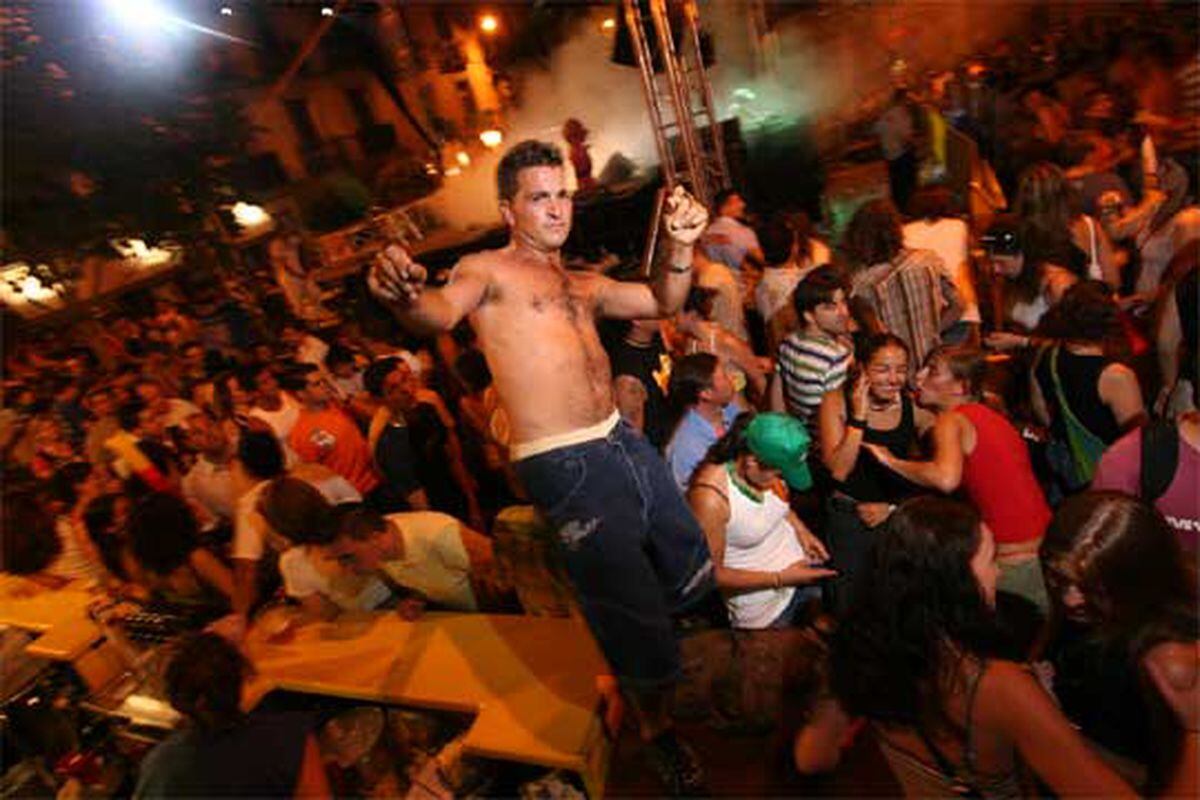 Fiesta gay en Chueca | Sociedad | EL PAÍS