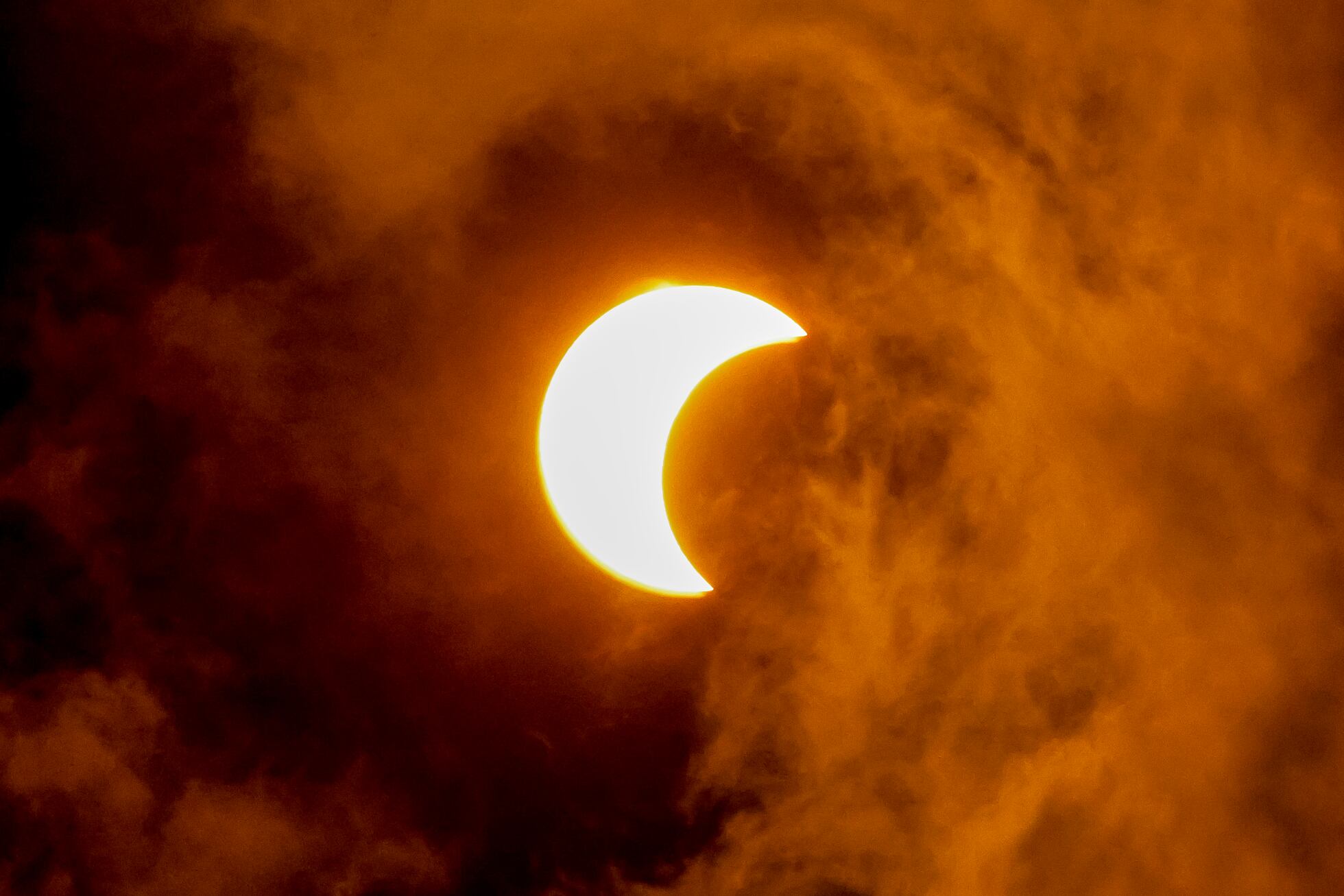 ‘Anillo de Fuego’: El paso del eclipse anular de Sol por América, en imágenes | Fotos | EL PAÍS ...