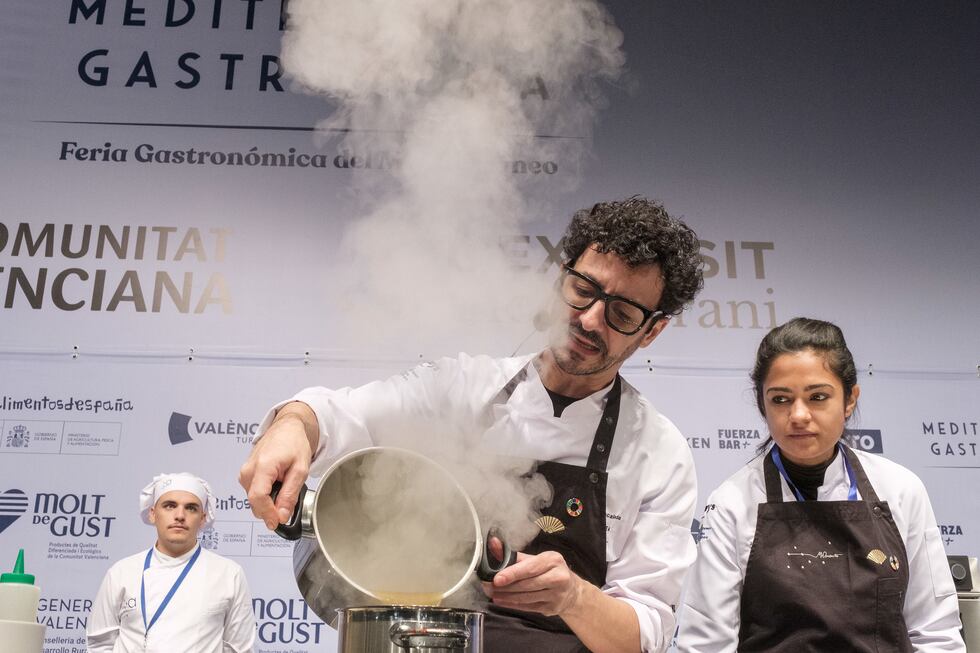 Guerra a las ollas sin tapa y al plástico de un solo uso: el desarrollo sostenible llega a la ...