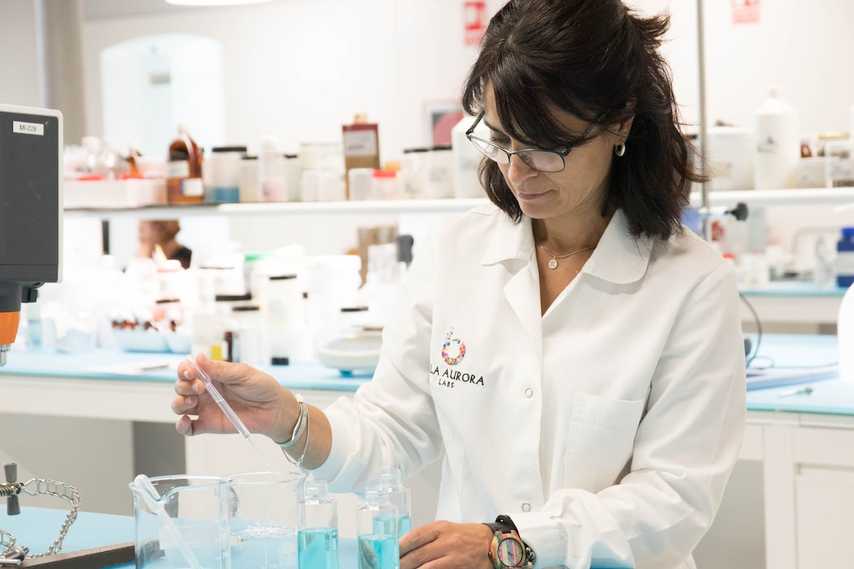 Bella Aurora: la crema de la abuela que hoy seduce a la nieta ...