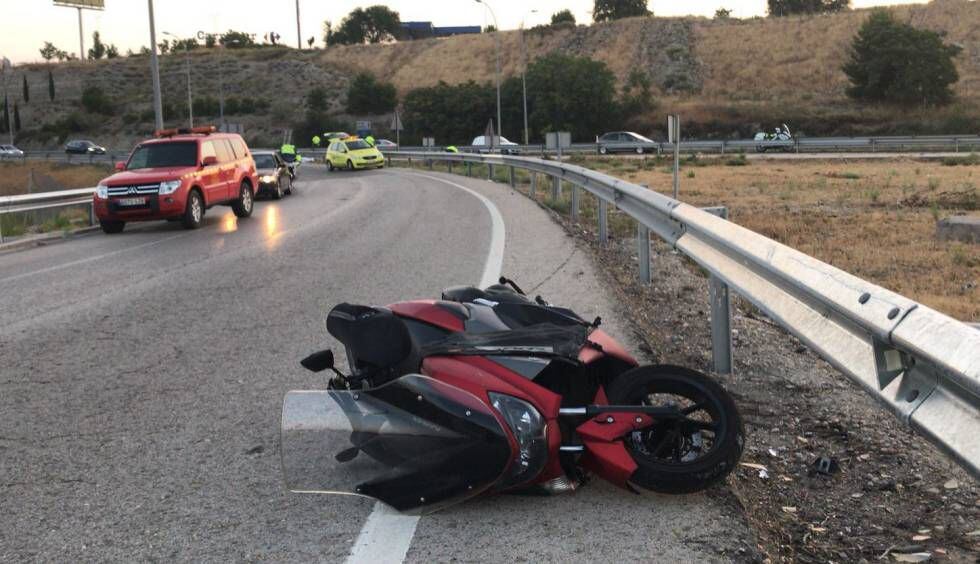 Un Joven Muerto Y Su Hermano Herido Grave En Un Accidente De Moto En La