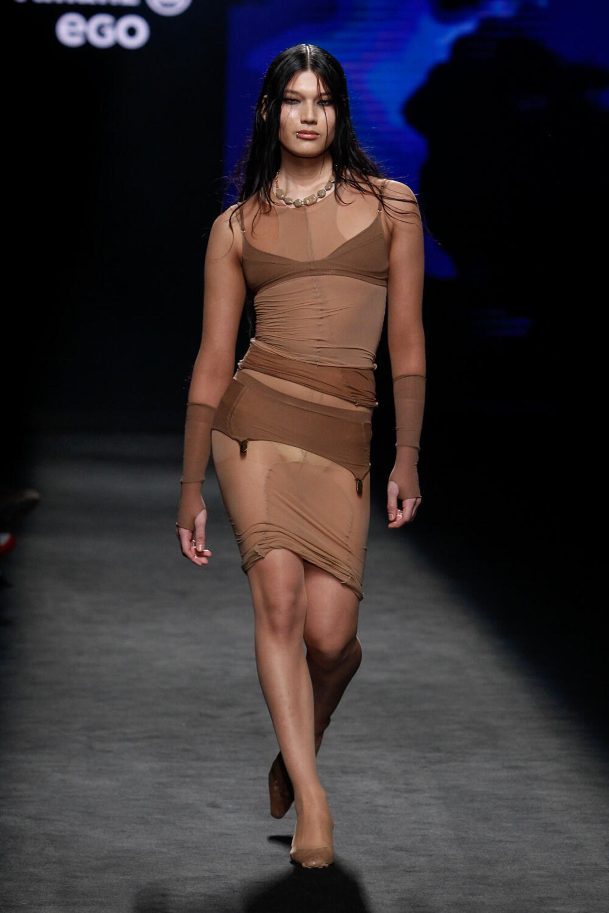 Reparto Studio: ecos punk y extravagancia medida | Fotos | Pasarelas de Moda | S Moda | EL PAÍS