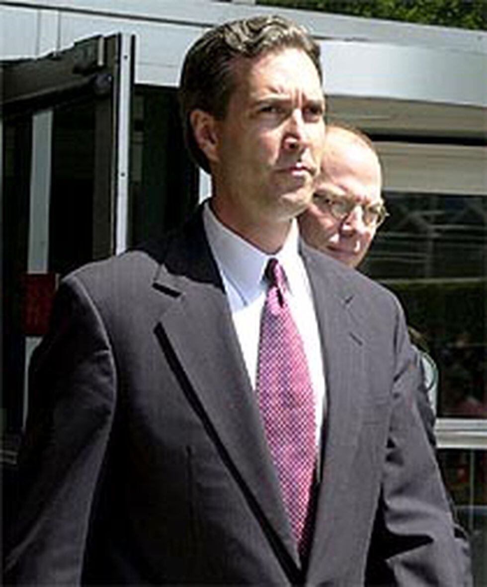 Un ex contable de Andersen se declara culpable y acepta colaborar con ...